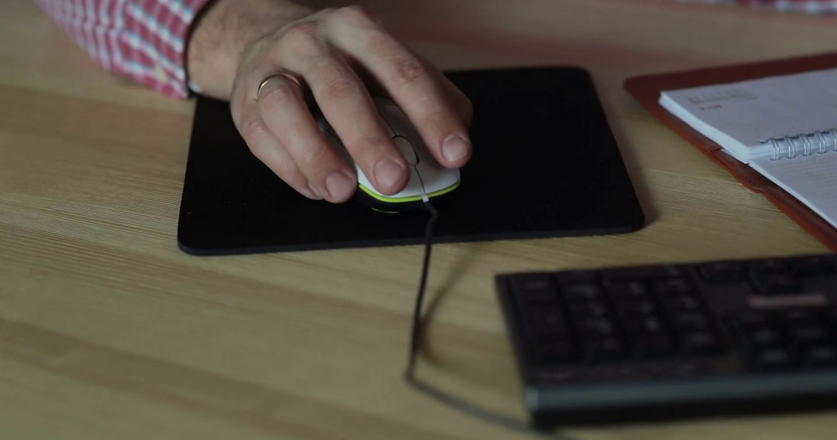 已解决：鼠标左键单击按钮无法正常工作Windows 10 - Flnug.com