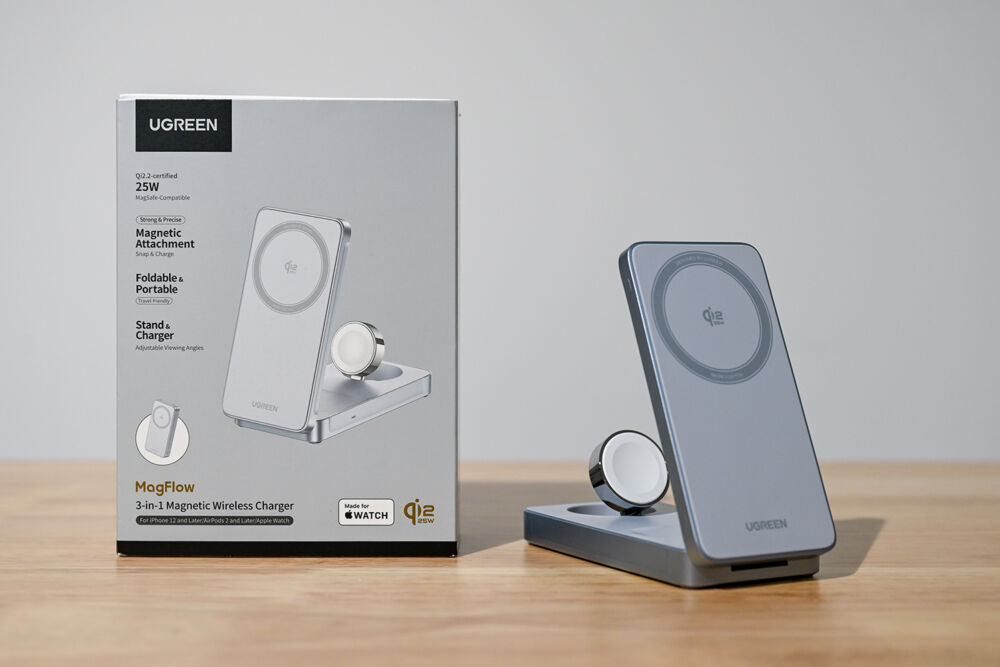UGREEN MagFlow 三合一磁性无线充电器 25W 评测！三合一便携式 Qi2 25W 充电器 - Flnug.com